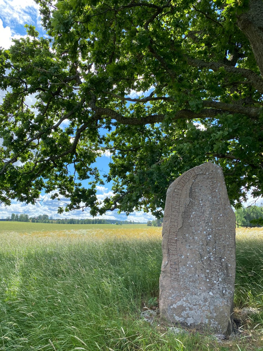 Östberga runsten med inskrift från 1000-talet – Kulturarvsresan